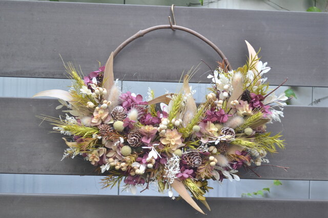 秋への扉wreath | iichi 日々の暮らしを心地よくするハンドメイドやアンティークのマーケットプレイス