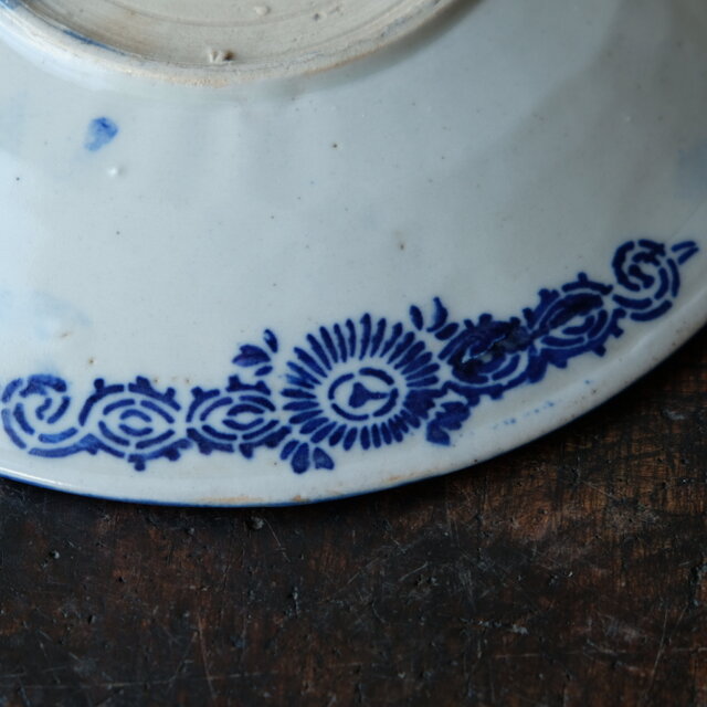 【サマー特価¥1500→¥950】星形の花 瀬戸焼 花文印判中皿 器 骨董/antiques 丁寧な暮らしに。古民家 明治時代 | iichi 日々の暮らしを心地よくするハンドメイドや ...