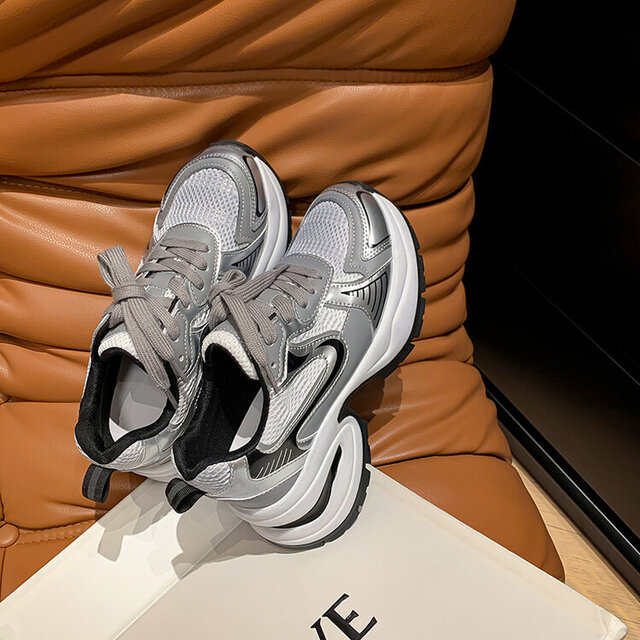 ハンドメイド新作レディーススニーカーシューズ運動靴 パンプス快適で通気性が良い22.5cm～25cm #1226 | iichi 日々の暮らしを心地よくするハンドメイドやアンティークの ...