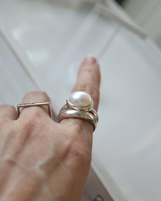 water fresh pearl ring | iichi 日々の暮らしを心地よくするハンドメイドやアンティークのマーケットプレイス