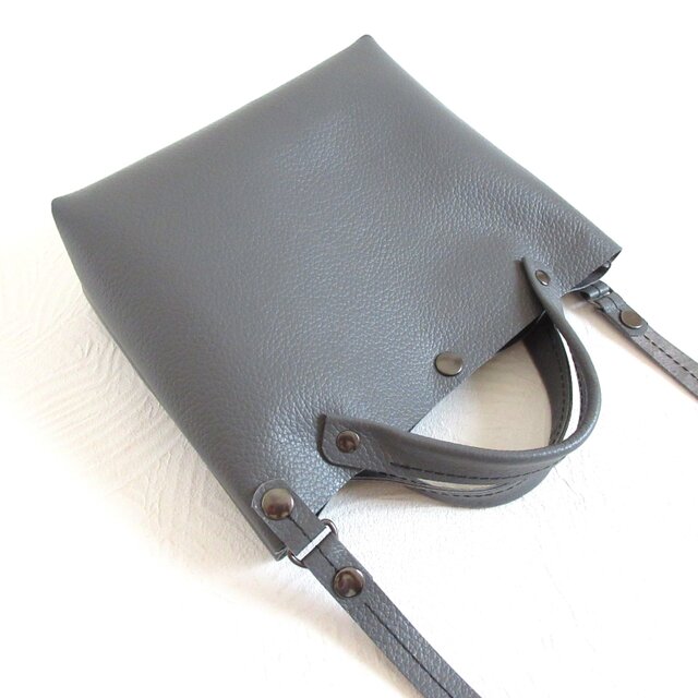 《牛革》小さくて可愛い♪ミニショルダー・グレー・シュリンク・0166 | iichi 日々の暮らしを心地よくするハンドメイドやアンティークのマーケットプレイス
