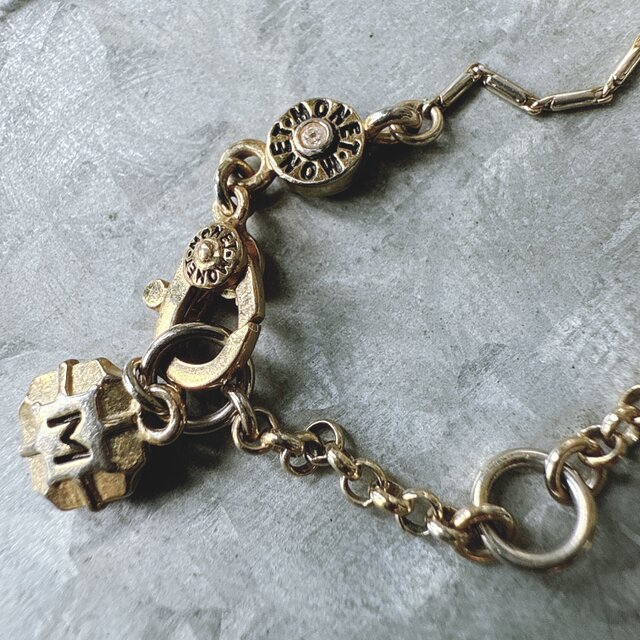 NM52-【 MONET 】モネ・ヴィンテージネックレス Gold Tone Rhinestone Round Plate | iichi 日々の暮らしを心地よくするハンドメイドやアンティーク ...