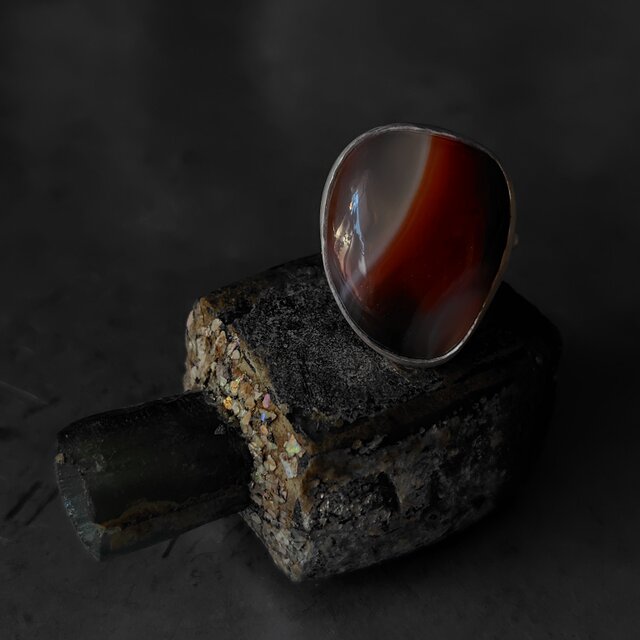 サードニクスシルバーリング#11.5 | iichi 日々の暮らしを心地よくするハンドメイドやアンティークのマーケットプレイス