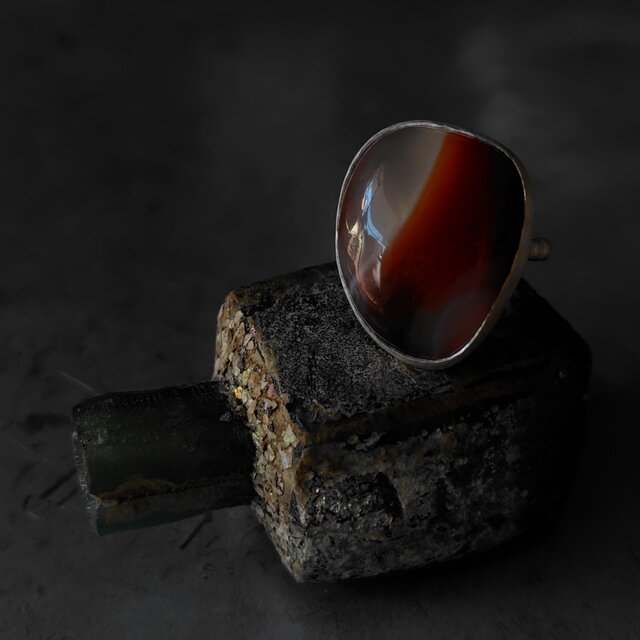 サードニクスシルバーリング#11.5 | iichi 日々の暮らしを心地よくするハンドメイドやアンティークのマーケットプレイス