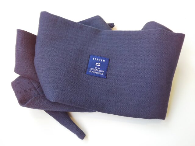 肌ストール ヘリンボン ダブルガーゼ 紺 | iichi 日々の暮らしを心地よくするハンドメイドやアンティークのマーケットプレイス