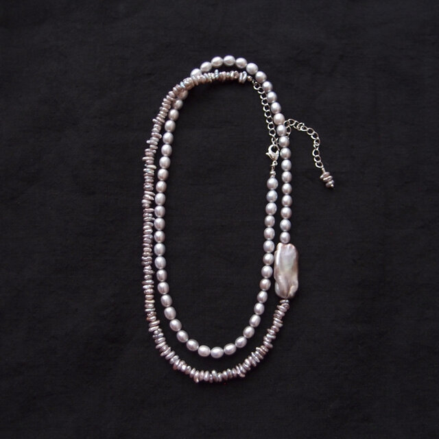 Biwa × Keshi Pearl Necklace ／ビワ×ケシパール アシンメトリーネックレス（Gray） | iichi 日々の暮らしを心地よくするハンドメイドやアンティークの ...