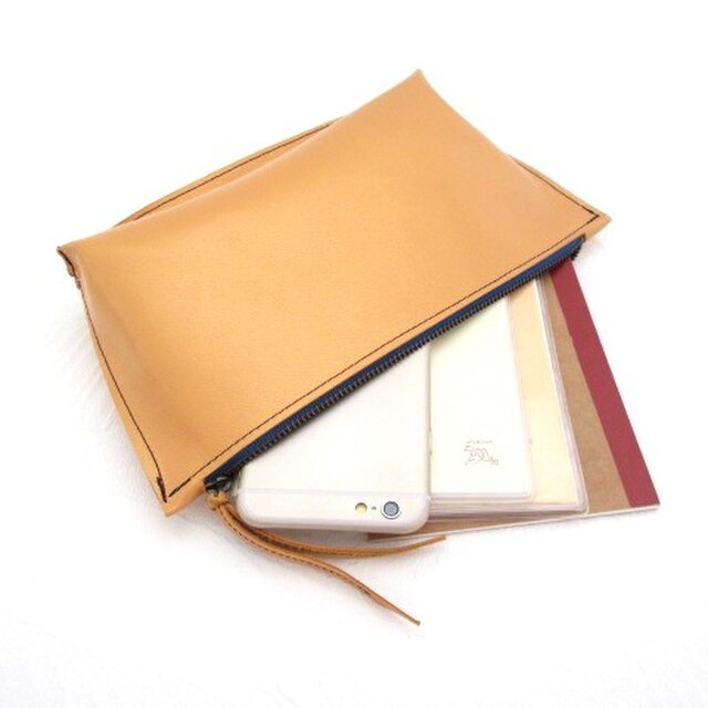 三角フリーポーチ《ゴートスキン》メタリックオレンジ・スムース・002 | iichi 日々の暮らしを心地よくするハンドメイドやアンティークのマーケットプレイス