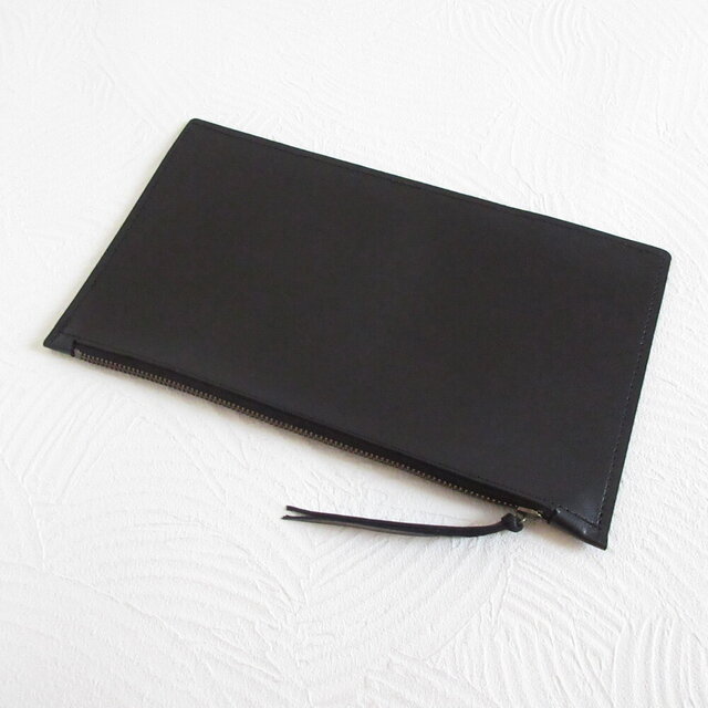 A6対応《ゴートスキン》フラットマルチケース・ブラック・0333 | iichi 日々の暮らしを心地よくするハンドメイドやアンティークのマーケットプレイス