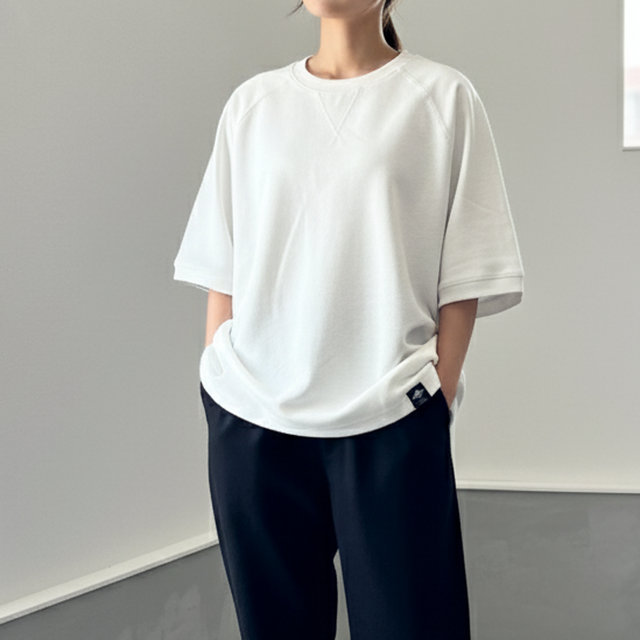 『2025新作』【ユニセックス】サイドスリット ガゼット付 ラグランスリーブ ビッグシルエットTシャツ【ブラック】 | iichi 日々の暮らしを心地よくするハンドメイドやアンティークの ...