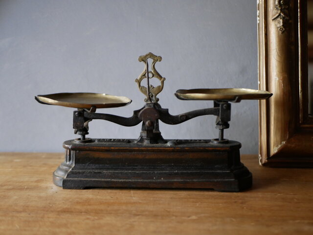 EL FORCE フランスアンティーク バランススケール 上皿天秤 アンティークのある生活 ブロカント | iichi 日々の暮らしを心地よくするハンドメイドやアンティークのマーケットプレイス