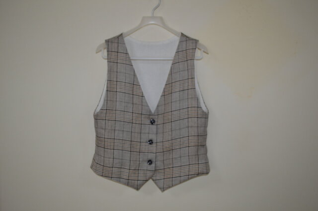 受注作成！秋色！「リネン＊Vネックベスト」 | iichi 日々の暮らしを心地よくするハンドメイドやアンティークのマーケットプレイス