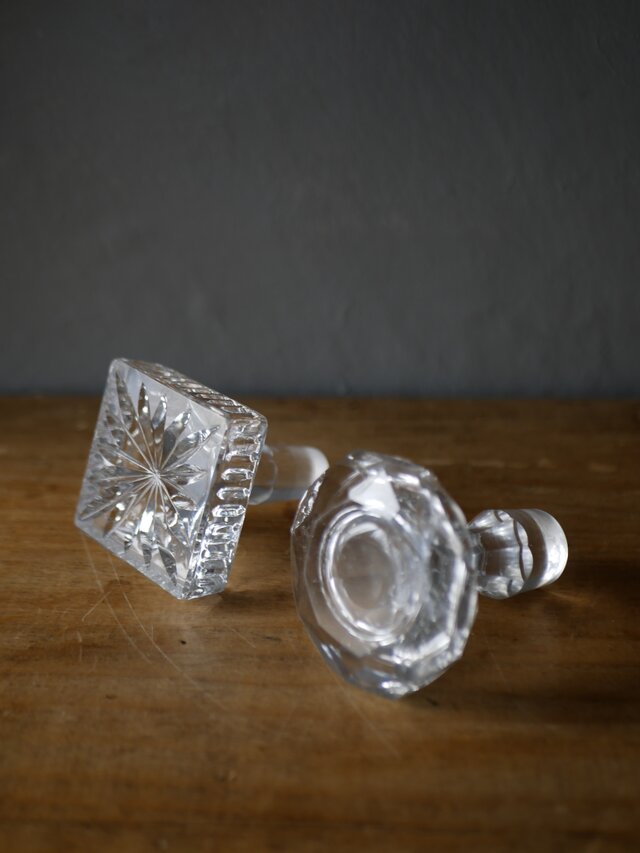 no.1 (1～2） BOUCHON ガラスの蓋 ブロカント アンティークのある暮らし | iichi 日々の暮らしを心地よくするハンドメイドやアンティークのマーケットプレイス