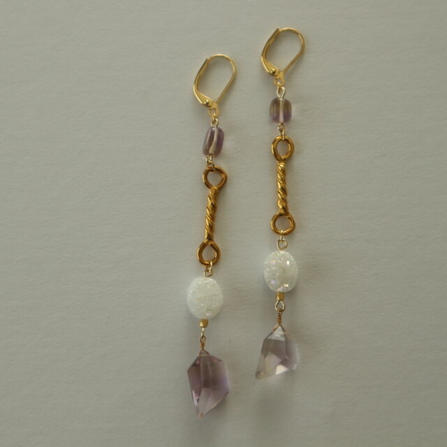 時をとめるアメトリンの魔法＜ピアス（イヤリング）＞ | iichi 日々の暮らしを心地よくするハンドメイドやアンティークのマーケットプレイス