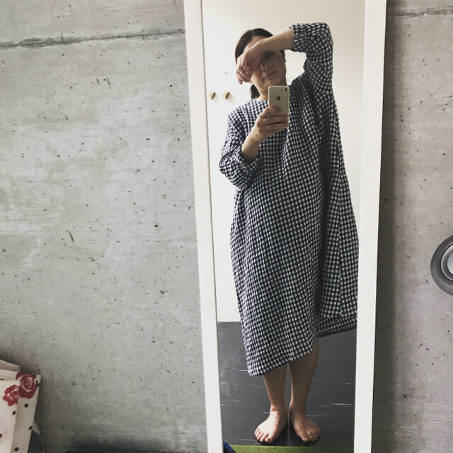 チェックリネンのワンピース（o-op-031) | iichi 日々の暮らしを心地よくするハンドメイドやアンティークのマーケットプレイス