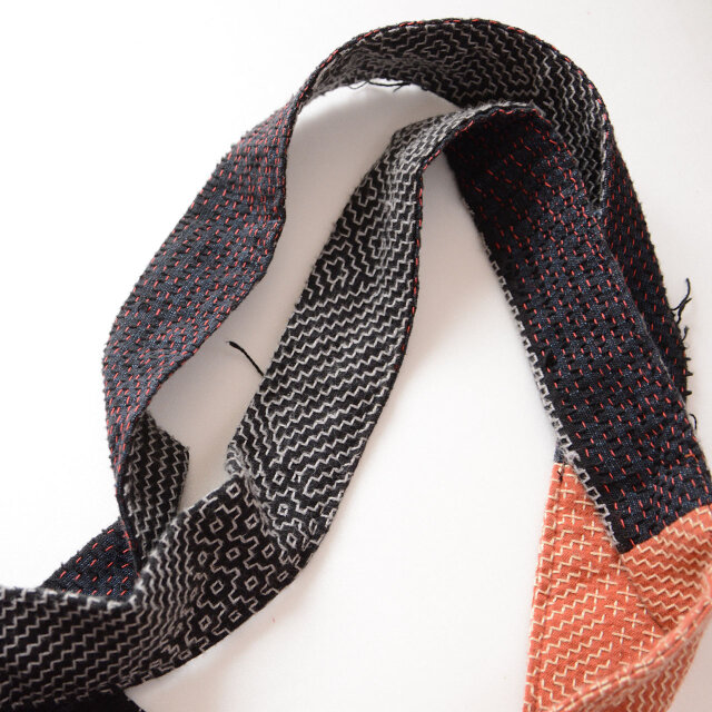 ジャパンヴィンテージ 刺し子 木綿 トートバッグ ― ハンドメイドの温もりを感じる一点物 | iichi 日々の暮らしを心地よくするハンドメイドやアンティークのマーケットプレイス