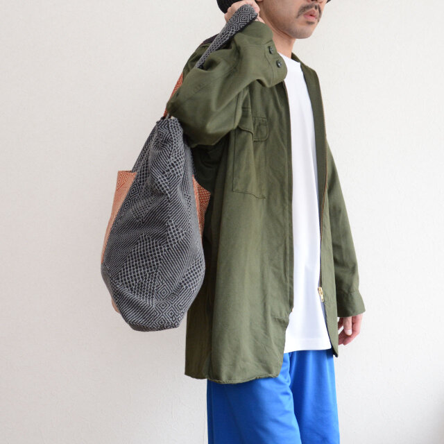 ジャパンヴィンテージ 刺し子 木綿 トートバッグ ― ハンドメイドの温もりを感じる一点物 | iichi 日々の暮らしを心地よくするハンドメイドやアンティークのマーケットプレイス