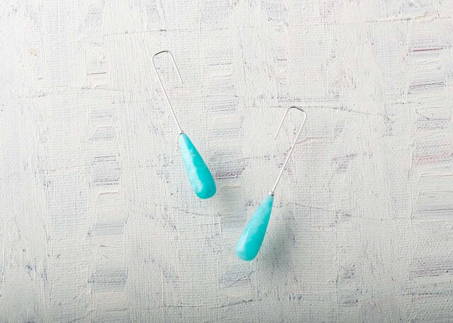 Crochet(クロシェ）鮮やかなブルーのアマゾナイト ロジウムコーティング | iichi 日々の暮らしを心地よくするハンドメイドやアンティークのマーケットプレイス