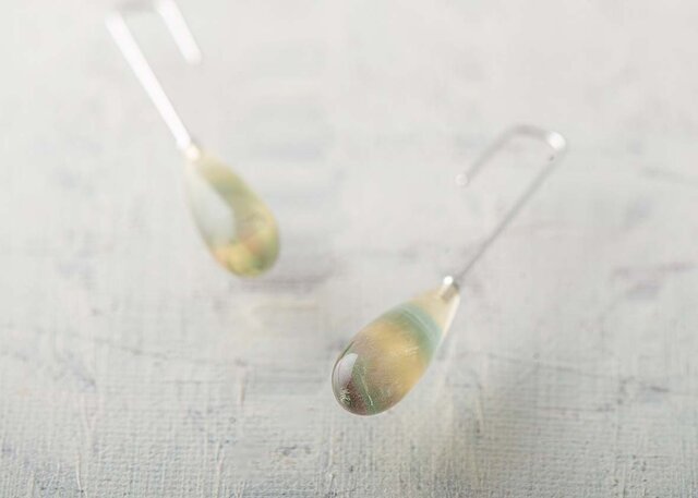 Crochet(クロシェ）レトロな色合いのイエローフローライト b ロジウムコーティング | iichi 日々の暮らしを心地よくするハンドメイドやアンティークのマーケットプレイス