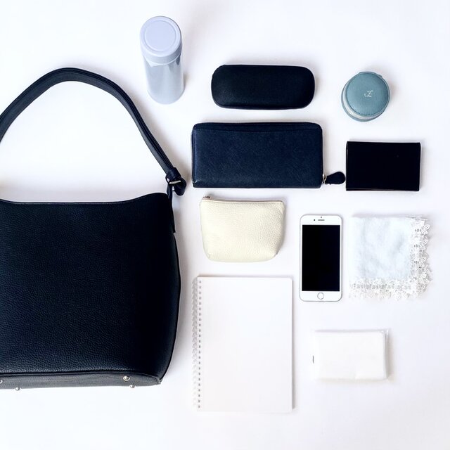 シュリンクレザー 2wayショルダー【マロンブラウン】 仕事にも、休日にも！ひとつで叶う大人のショルダー | iichi 日々の暮らしを心地よくするハンドメイドやアンティークのマーケットプレイス