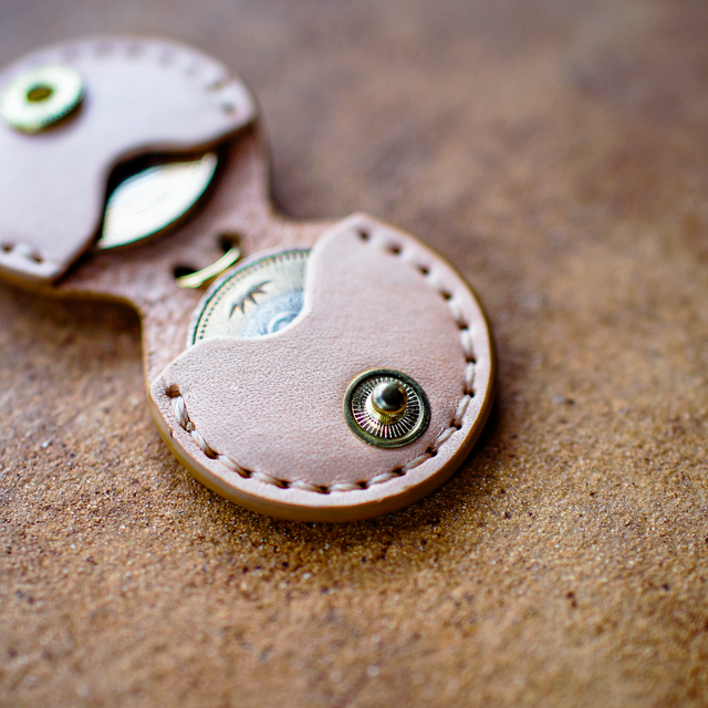 【NEW】本革500円専用ケース（キナリ） | iichi 日々の暮らしを心地よくするハンドメイドやアンティークのマーケットプレイス