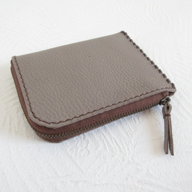 new type♪《牛革》L字ファスナー・コインケース・シュリンクレザー・グレージュ・0506 | iichi 日々の暮らしを心地よくするハンドメイドやアンティークのマーケットプレイス
