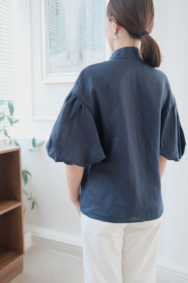 ふんわりリネンスタンドカラーブラウス（ボリュームスリーブ） | iichi 日々の暮らしを心地よくするハンドメイドやアンティークのマーケットプレイス
