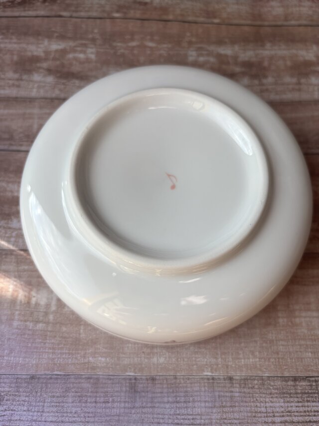 うさぎ ペットフードボウル ペット食器 浅鉢 | iichi 日々の暮らしを心地よくするハンドメイドやアンティークのマーケットプレイス