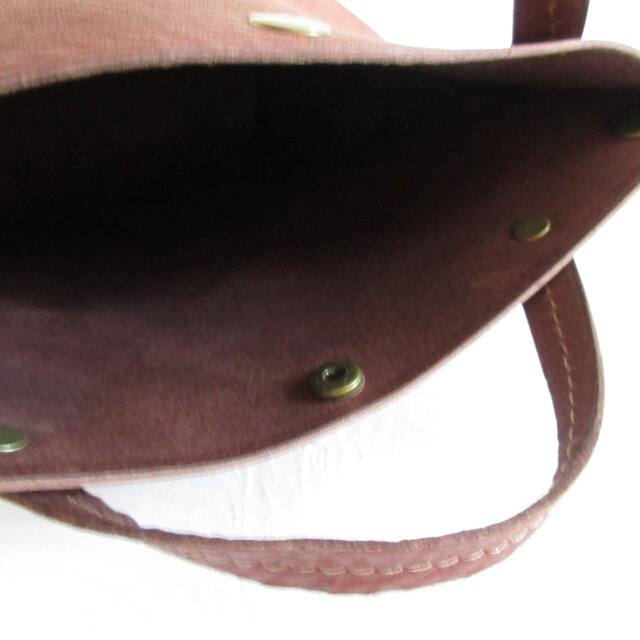 サックっと持てる♪《牛革》2WAYショルダーバッグ・ブラウン・シュリンク・0141 | iichi 日々の暮らしを心地よくするハンドメイドやアンティークのマーケットプレイス