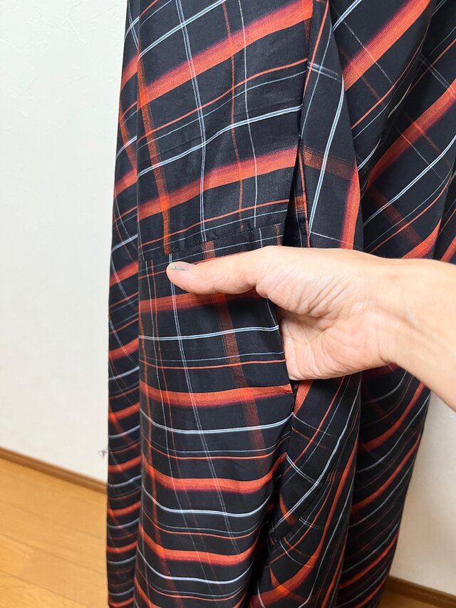 大島紬 フレンチスリーブワンピース | iichi 日々の暮らしを心地よくするハンドメイドやアンティークのマーケットプレイス