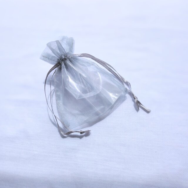 天然石とオリジナル陶土ビーズ＊＊＊イヤリング(ピアス)＊＊＊ | iichi 日々の暮らしを心地よくするハンドメイドやアンティークのマーケットプレイス