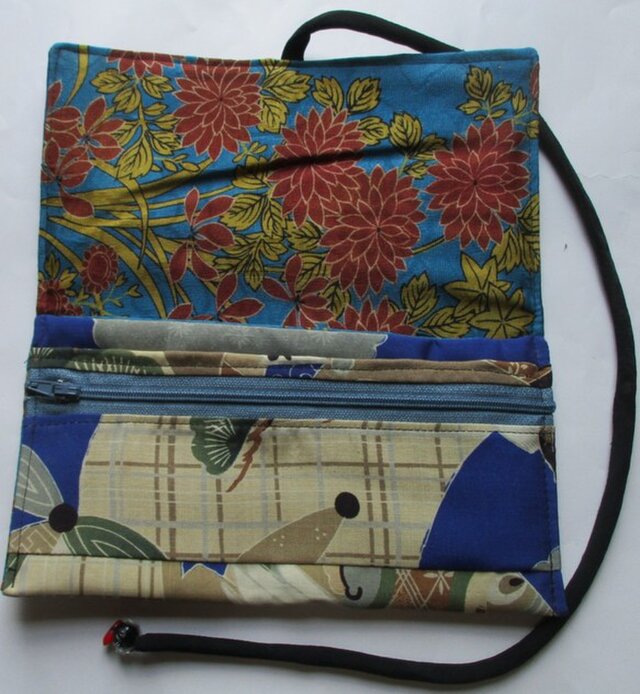 8421 お宮参り着で作った和風財布・ポーチ ＃送料無料 | iichi 日々の暮らしを心地よくするハンドメイドやアンティークのマーケットプレイス