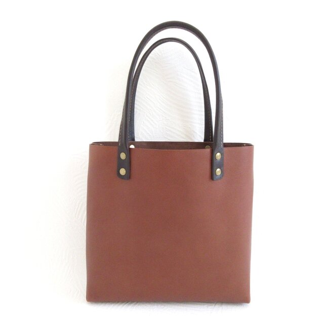 SALE開始～ newデザイン♪《牛革》三角マチのオールドスクエアトート・スムース・ブラウン・0562 | iichi 日々の暮らしを心地よくするハンドメイドやアンティークのマーケットプレイス