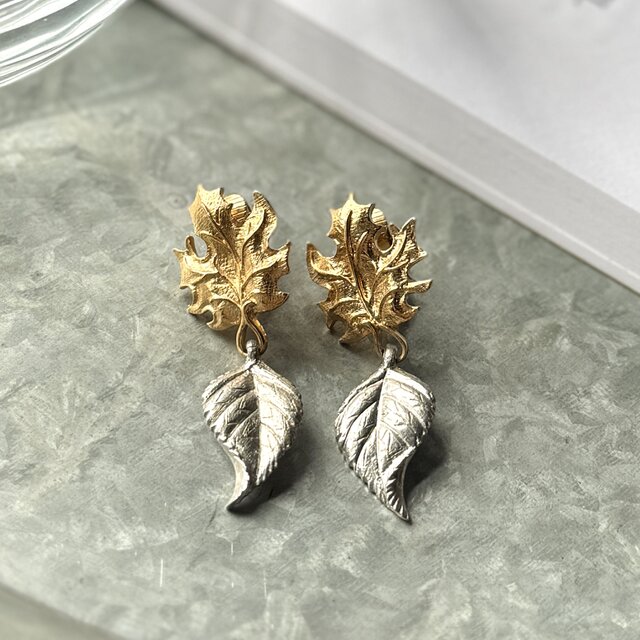 YA186-【 AVON 】エイボン・ヴィンテージイヤリング Fall Leaves Gold & Silver Tone | iichi 日々の暮らしを心地よくするハンドメイドやアンティーク ...