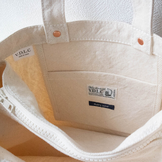 ジップトート【2025秋冬限定カラー・銀鼠】(VC-23) | iichi 日々の暮らしを心地よくするハンドメイドやアンティークのマーケットプレイス