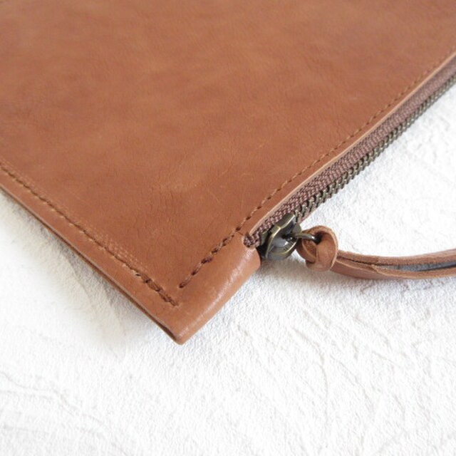 SALE開始～ A6対応・フラットマルチケース《ゴートスキン》ナチュラルシュリンク・ブラウン・0322 | iichi 日々の暮らしを心地よくするハンドメイドやアンティークのマーケットプレイス