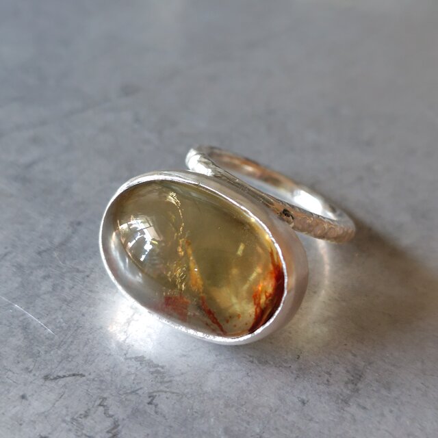 リモナイトインクォーツシルバーリング#12 | iichi 日々の暮らしを心地よくするハンドメイドやアンティークのマーケットプレイス