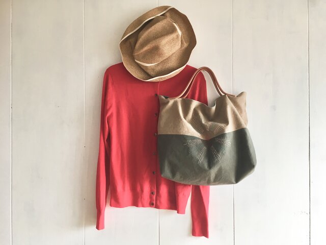 【Y様専用】『刺繍無し』くったり鞄 | iichi 日々の暮らしを心地よくするハンドメイドやアンティークのマーケットプレイス