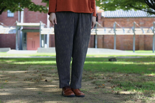 ⚪︎柿渋染×藍染⚪︎節霜降のズボン | iichi 日々の暮らしを心地よくするハンドメイドやアンティークのマーケットプレイス