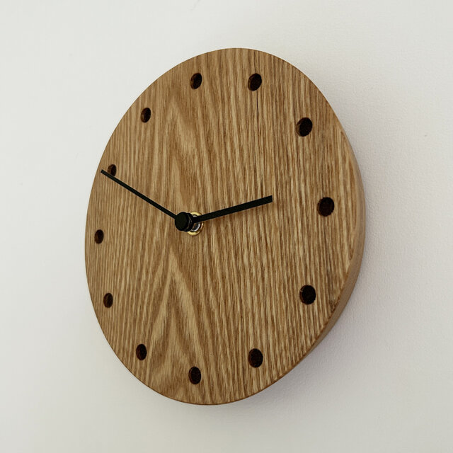 まんまるクロック／板目2 | iichi 日々の暮らしを心地よくするハンドメイドやアンティークのマーケットプレイス