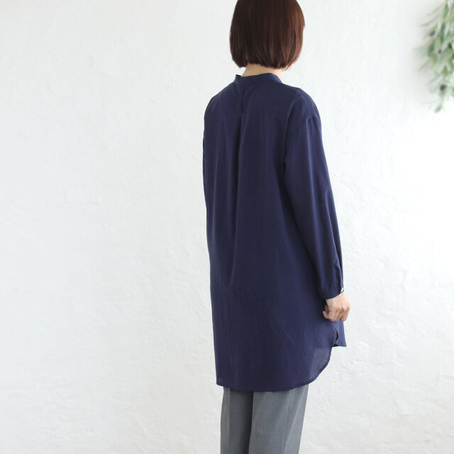 とろけるような肌ざわり 秋のはじまりに 東炊きコットン チュニック丈ロングシャツ（ネイビー）TP09 | iichi 日々の暮らしを心地よくするハンドメイドやアンティークのマーケットプレイス