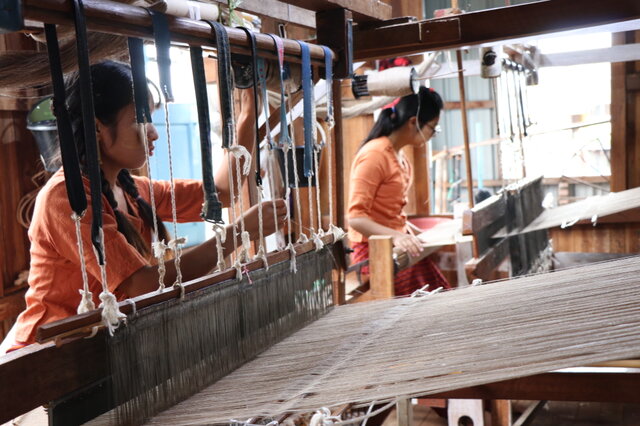 100%蓮布(Billow Cover or scarf) Sp Quality | iichi 日々の暮らしを心地よくするハンドメイドやアンティークのマーケットプレイス