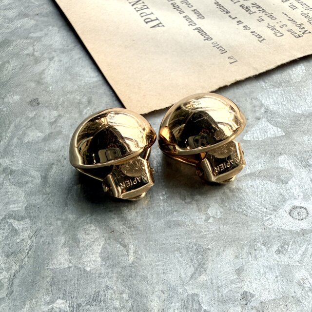 YN42-【 NAPIER 】ネイピア・ヴィンテージイヤリング 1960s PAT.PEND Gold Tone Dome | iichi 日々の暮らしを心地よくするハンドメイドやアンティーク ...