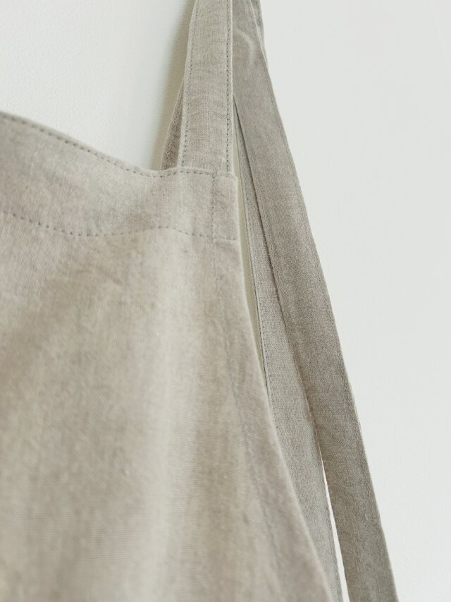 天日干しリネンエプロン ベージュ medium | iichi 日々の暮らしを心地よくするハンドメイドやアンティークのマーケットプレイス