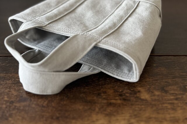 TOTE BAG (S) / lightgray | iichi 日々の暮らしを心地よくするハンドメイドやアンティークのマーケットプレイス