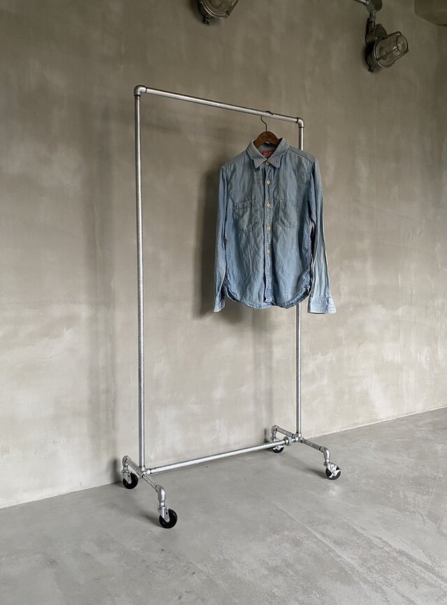 数量限定 SG-AC ハンガーラック パイプ スチール ガス管 組立式 組み立て式 インダストリアル キャスター | iichi 日々の暮らしを心地よくするハンドメイドやアンティークの ...