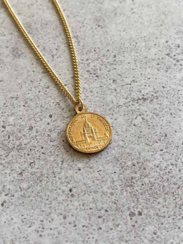 Vintage Miraculous Medal Necklaces Round Coin コインネックレス | iichi 日々の暮らしを心地よくするハンドメイドやアンティークのマーケットプレイス