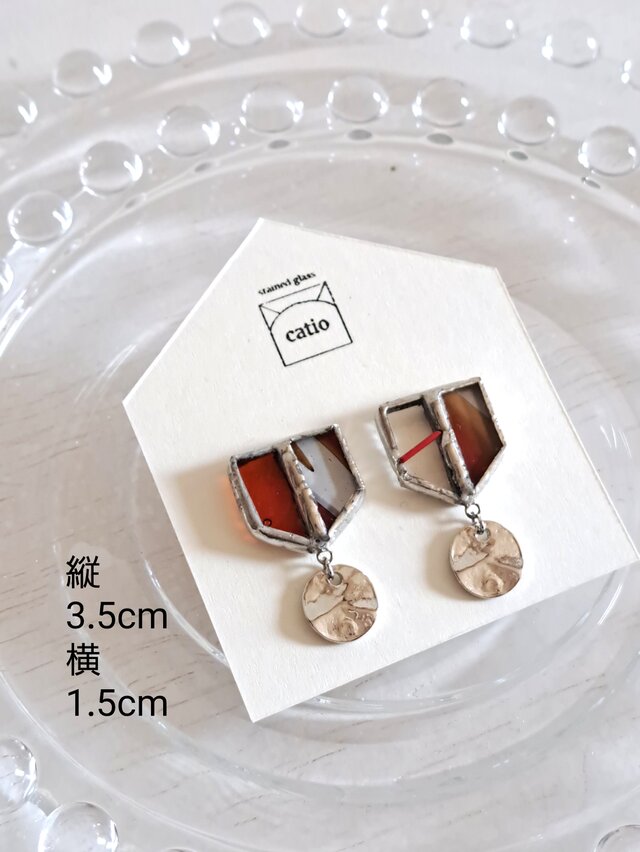 Medal earring/ peach pink＆aurora | iichi 日々の暮らしを心地よくするハンドメイドやアンティークのマーケットプレイス