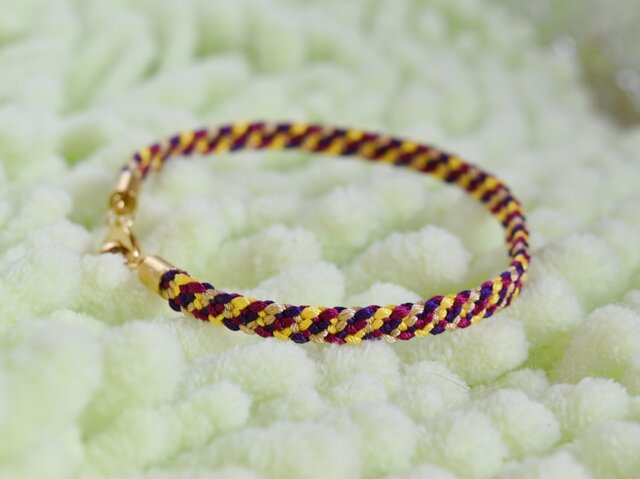 組紐「秋の七草」ブレスレット（No.25AW-1012） | iichi 日々の暮らしを心地よくするハンドメイドやアンティークのマーケットプレイス