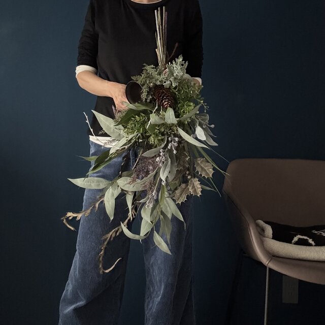 Special Winter * スリムなL75cm_ヒュッゲなグリーンスワッグ*Green&purple.Xmas | iichi 日々の暮らしを心地よくするハンドメイドやアンティークの ...