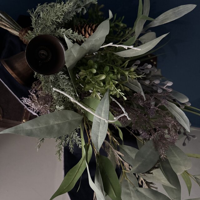 Special Winter * スリムなL75cm_ヒュッゲなグリーンスワッグ*Green&purple.Xmas | iichi 日々の暮らしを心地よくするハンドメイドやアンティークの ...